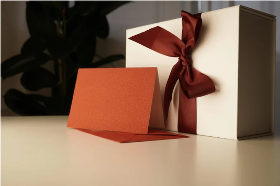 45 Similes for Shocked